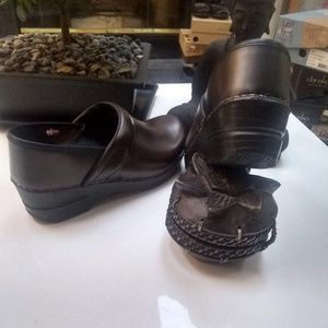 Sanita | Shoes | Sanita Signature Pro Brown New | Poshmark